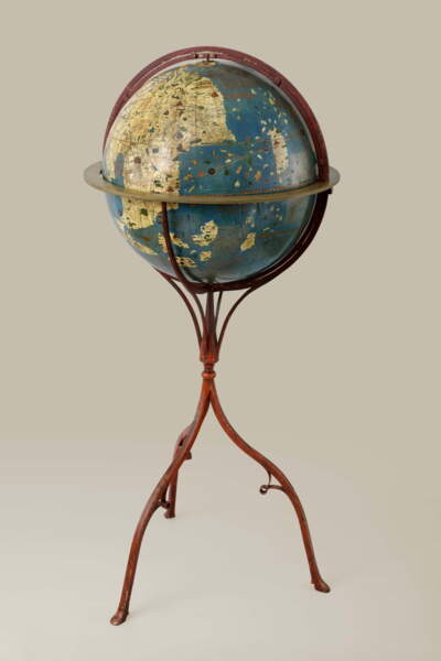 8 globes anciens qui illustrent l'évolution de la conception du monde - GEO