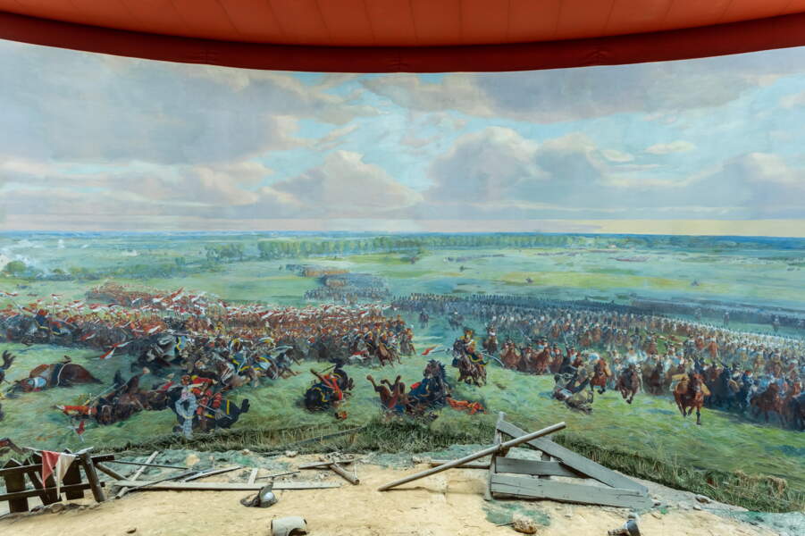 Bataille de Waterloo : quand des passionnés font revivre la défaite de ...