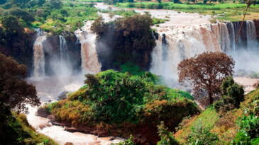 Menaces sur le Nil, source de vie pour des millions de riverains - Geo.fr