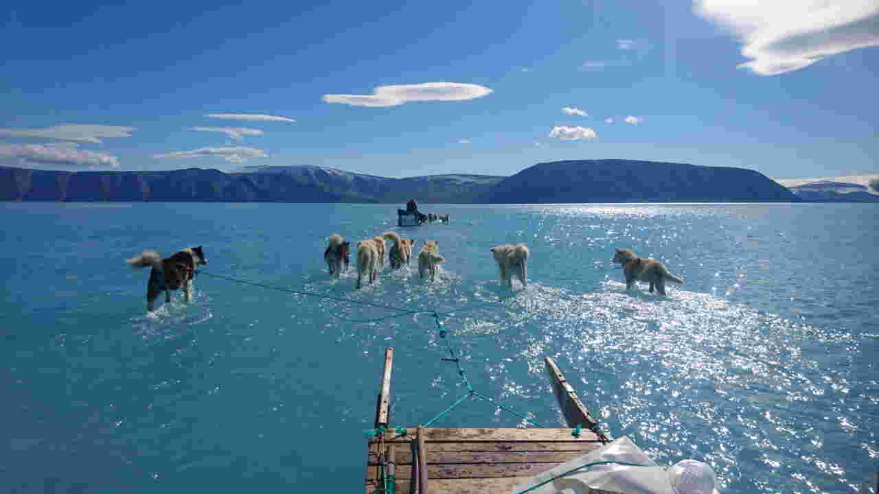 En Arctique, la banquise fond plus vite que prévu - Geo.fr