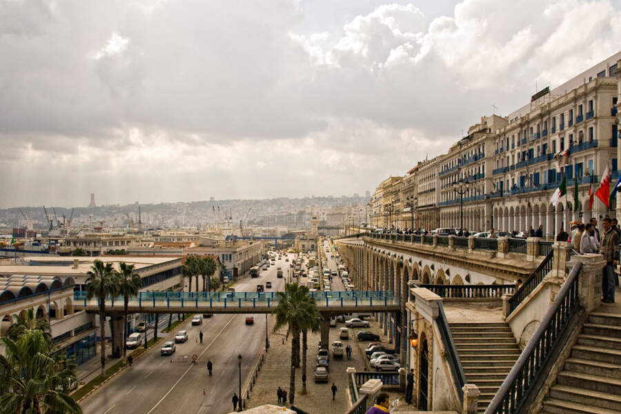Alger : la ville bleue et blanche - GEO
