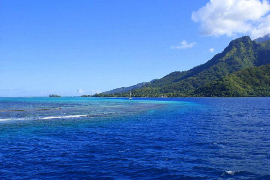 Polynésie : Moorea, l'île aux huit montagnes - GEO