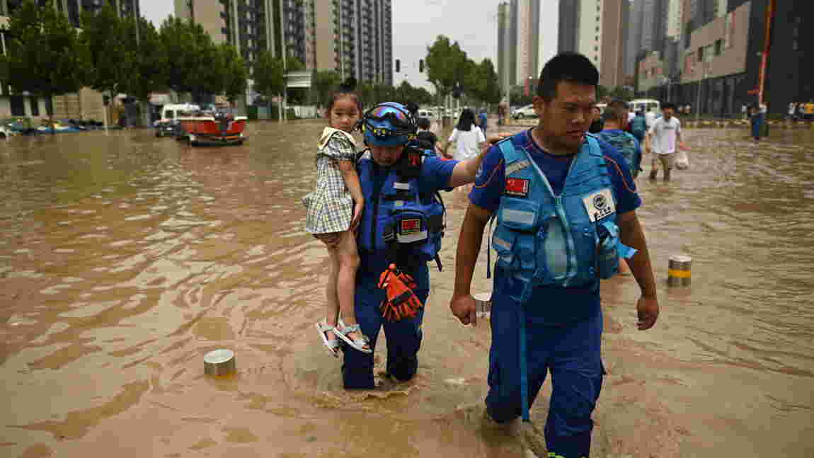 Inondations en Chine: après le chaos, Zhengzhou panse ses plaies - Geo.fr