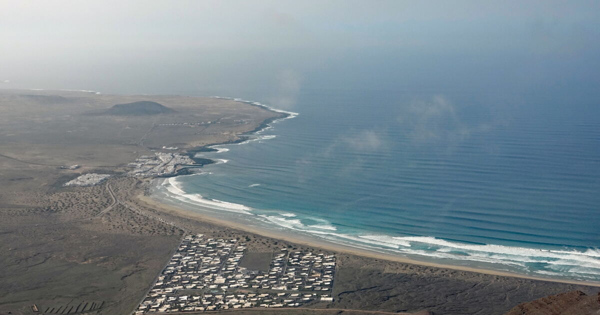 Lanzarote Caleta de Famara vue du Mirador de las1 - Geo.fr