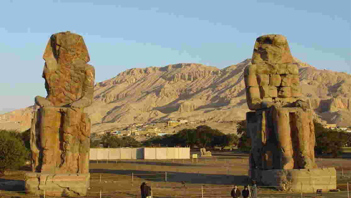 Thèbes colosses de Memnon, - Geo.fr