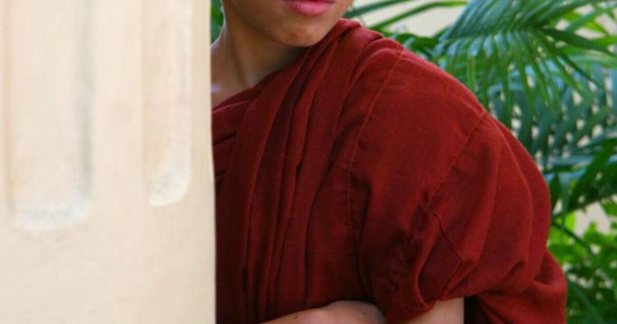 Enfant moine au monastère, Monastère de Mahaganda1 - Geo.fr