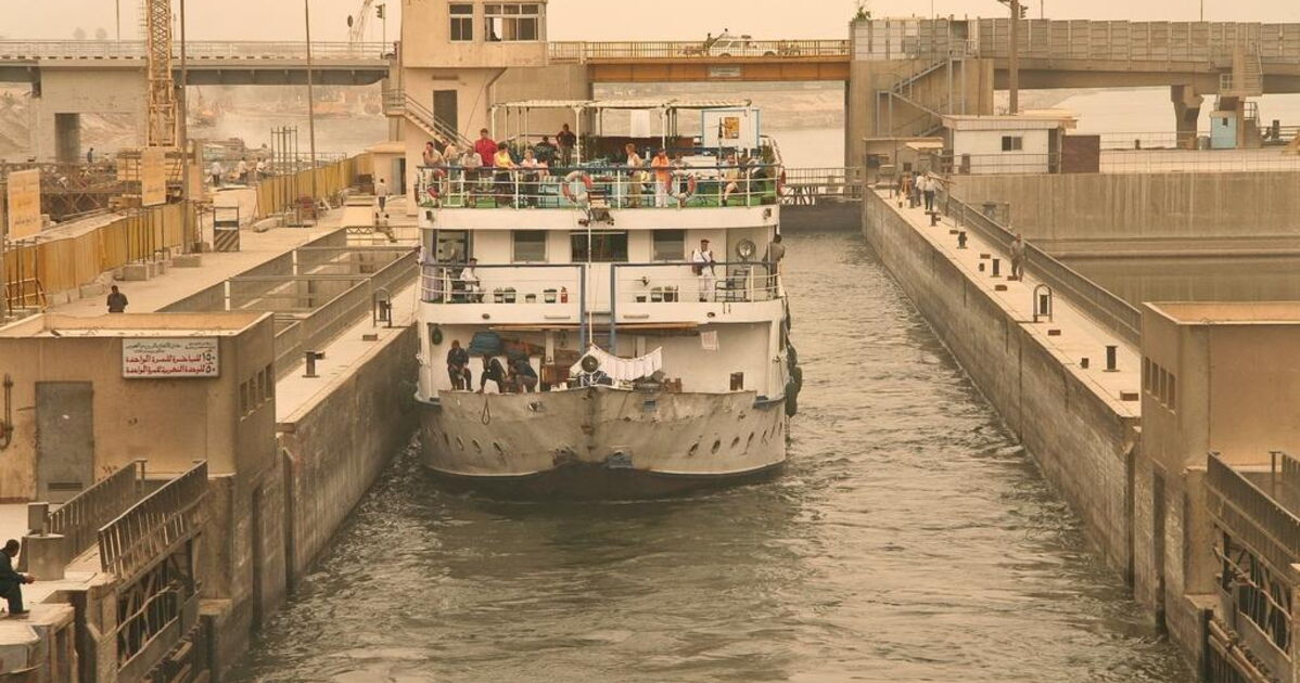 Egypte - Ecluse d'Esna, - Geo.fr