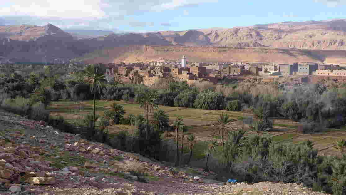 Dans la vallée du Draa , les villages sont très nombreux... - Geo.fr
