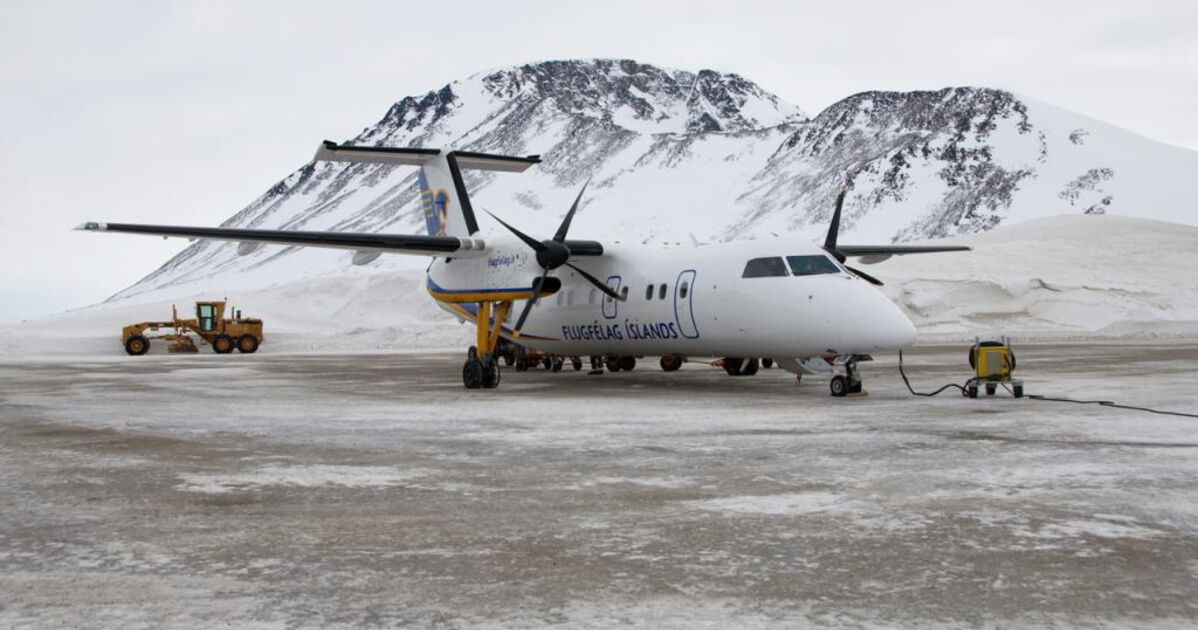 Dash 8-100, Atterrissage à Kulusuk - Geo.fr