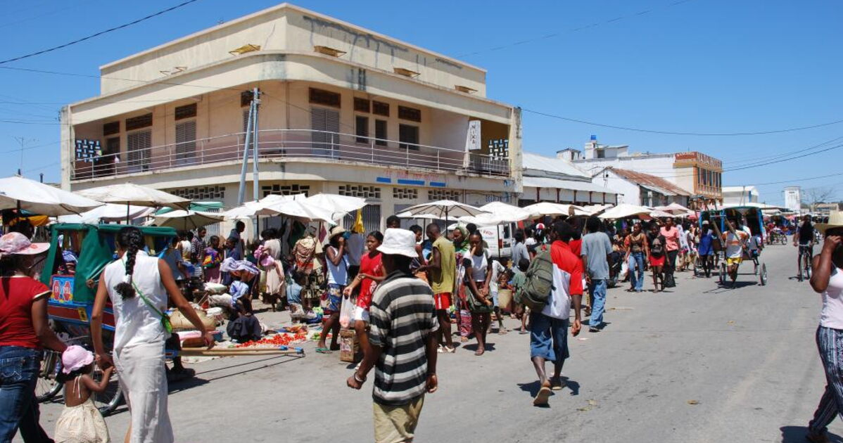 Quartier du marché à Mahabibo - Majunga, - Geo.fr