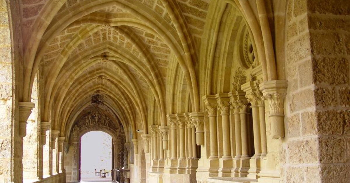 cloitre du Monastère de la Piedra, - Geo.fr