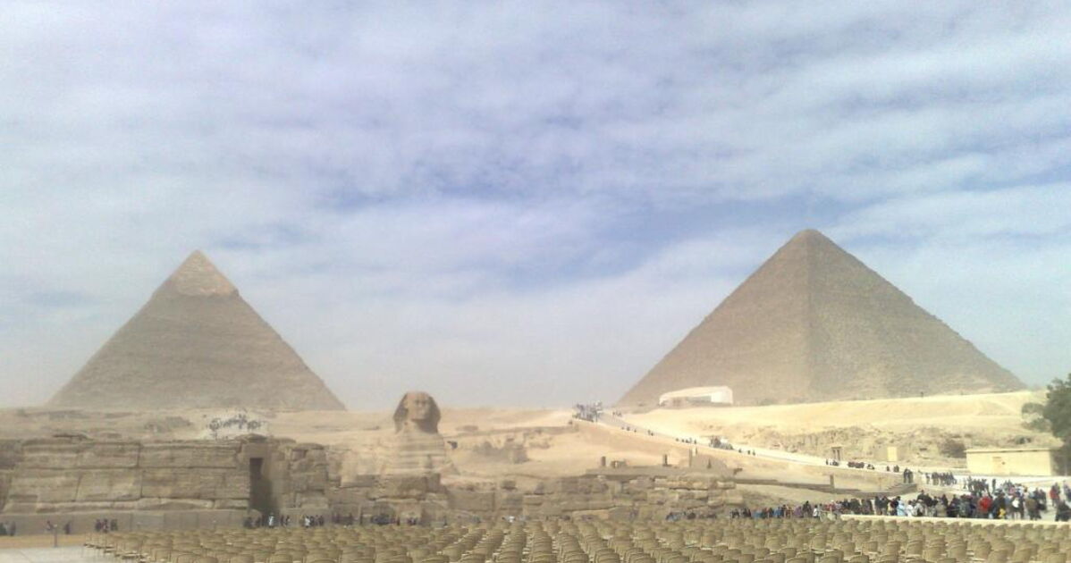 Pyramides.jpg, - Geo.fr