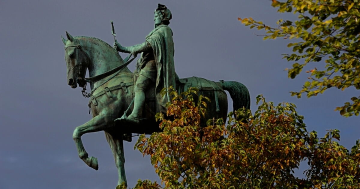 STATUES-CHEVAL-PARIS 2, - Geo.fr