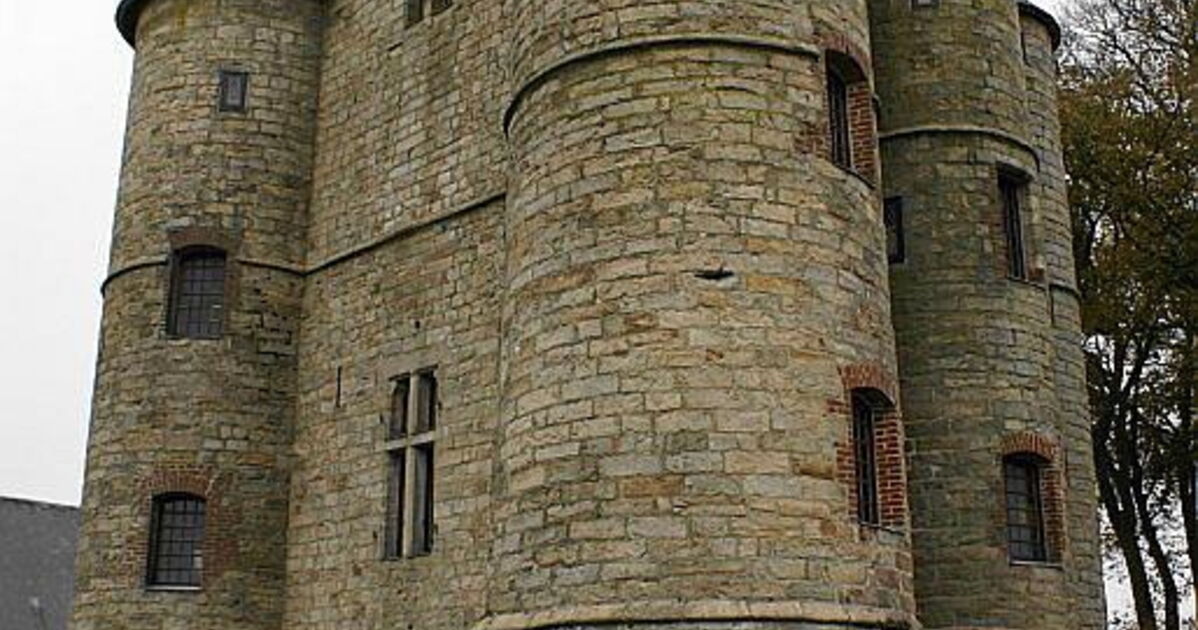 petit_chateau_a_bours_007__R_solution_d, - Geo.fr