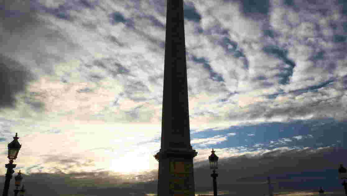 L'obélisque !, Cet obélisque n'a pas de hiéroglyphes,... - Geo.fr