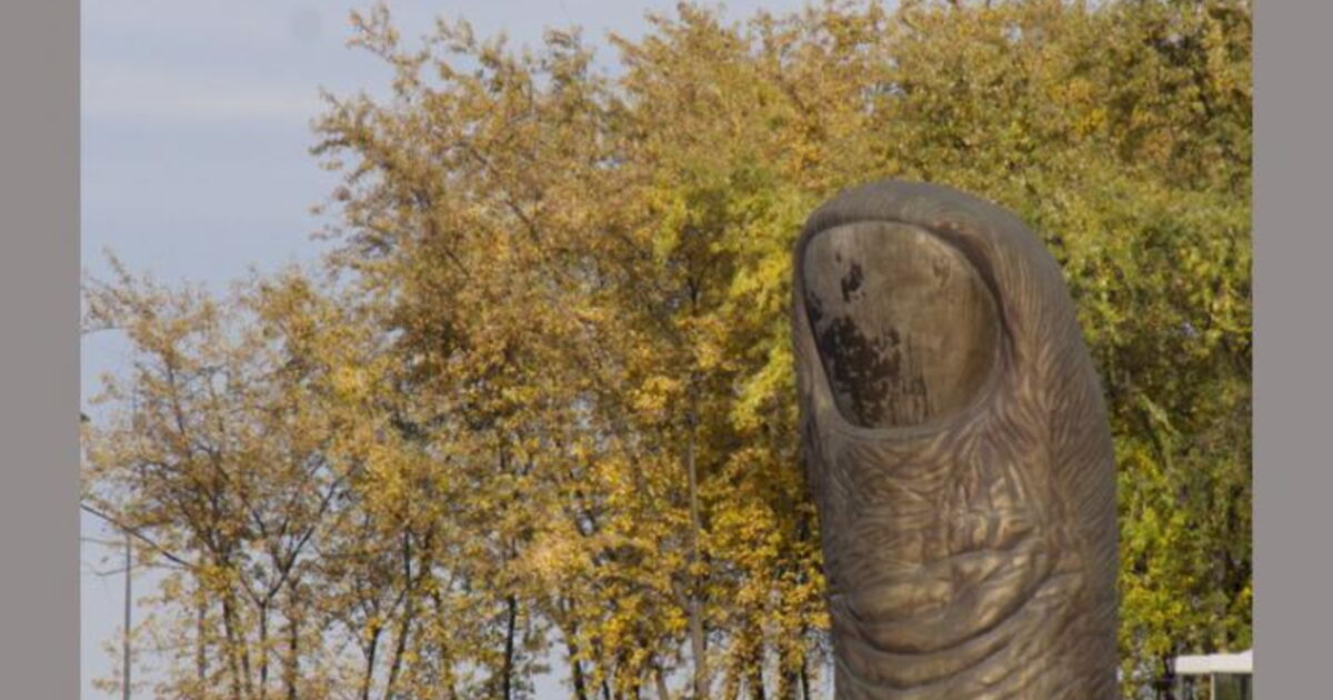 Le Pouce de César !, Date de création : 1965 Date1 - Geo.fr