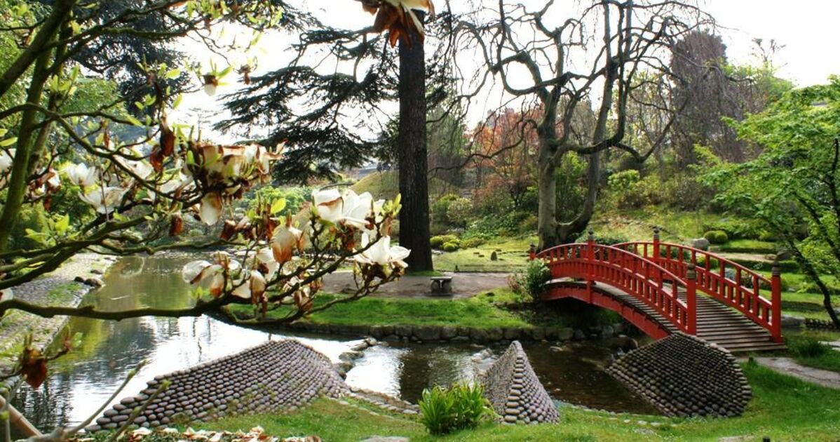 Le pont rouge , Le pont rouge et le cadre naturel1 - Geo.fr