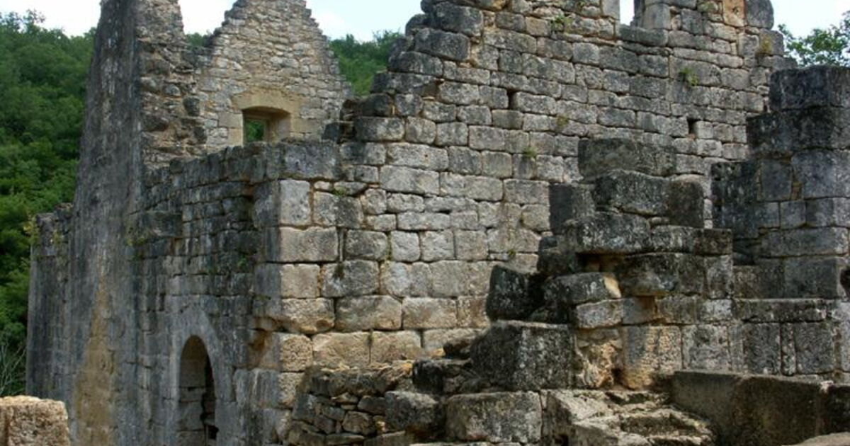 La maison tour a contreforts, - Geo.fr