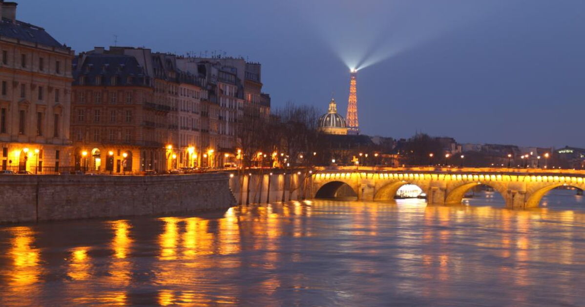 Le long de la Seine, Paris, - Geo.fr