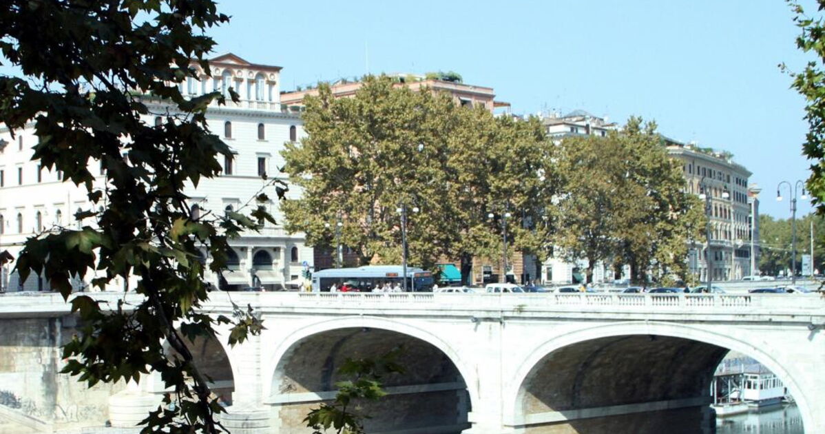 "Rome : un pont ...", - Geo.fr
