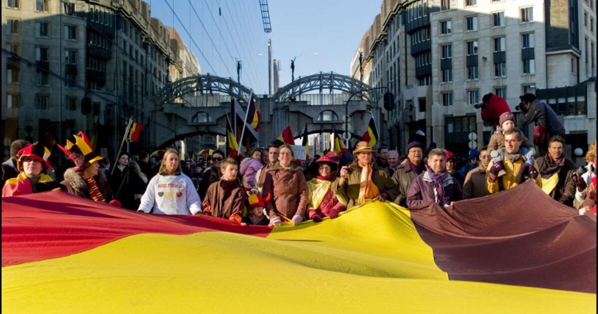 Vive la Belgique, C'est le drapeau belge qui est la... - Geo.fr