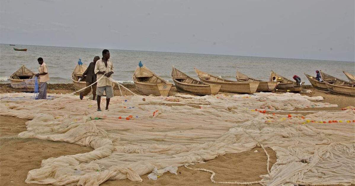 10-00 Butiaba, le petit port - Geo.fr