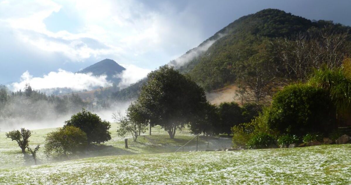 grêle, Après une chute de grêle, la lumière repre1 - Geo.fr