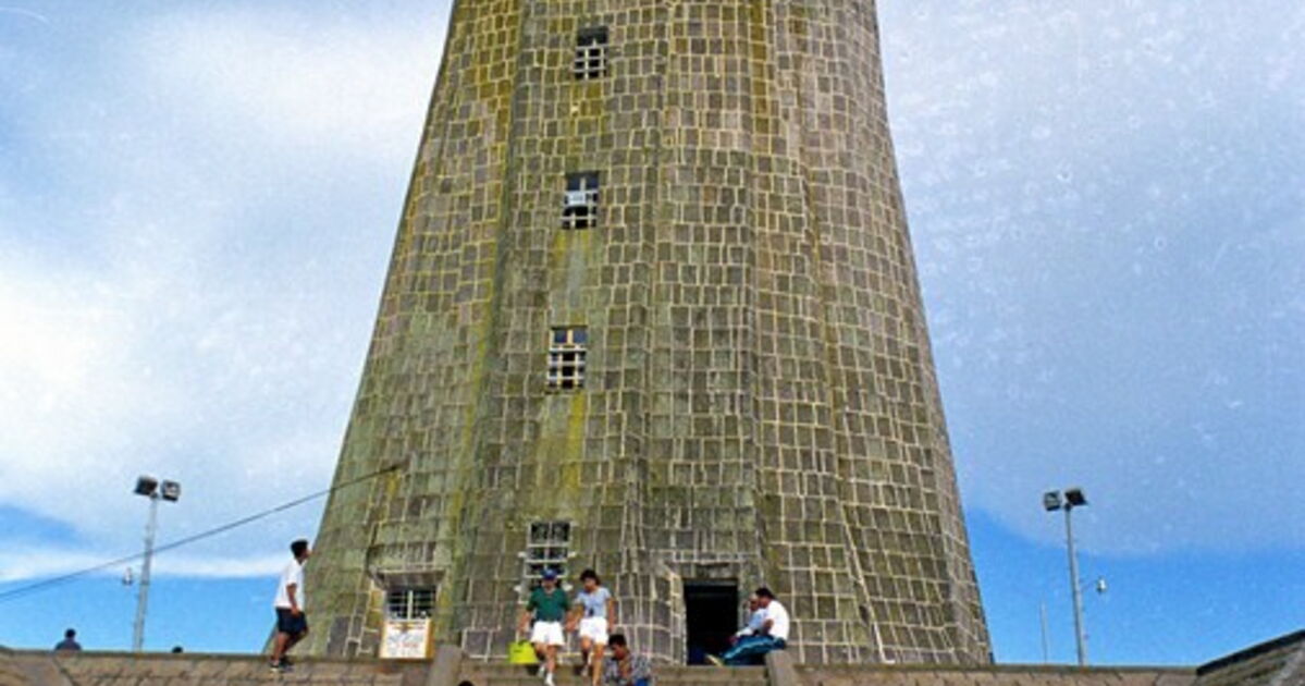 Mexique Janitzio Statue de Morelos.jpg, Patzucuaro... - Geo.fr