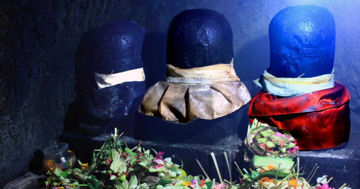 91_Les_3 lingams de Shiva, Les lingams ( forme phallique)... - Geo.fr