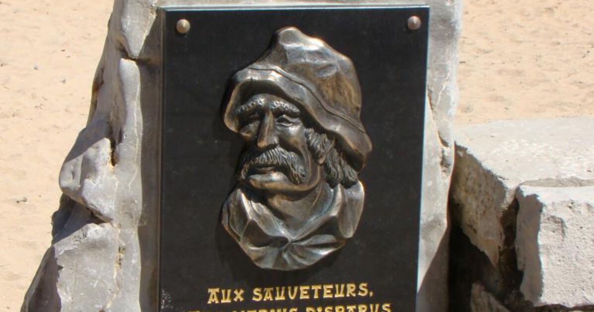 Stèle commémorative à Socoa, - Geo.fr