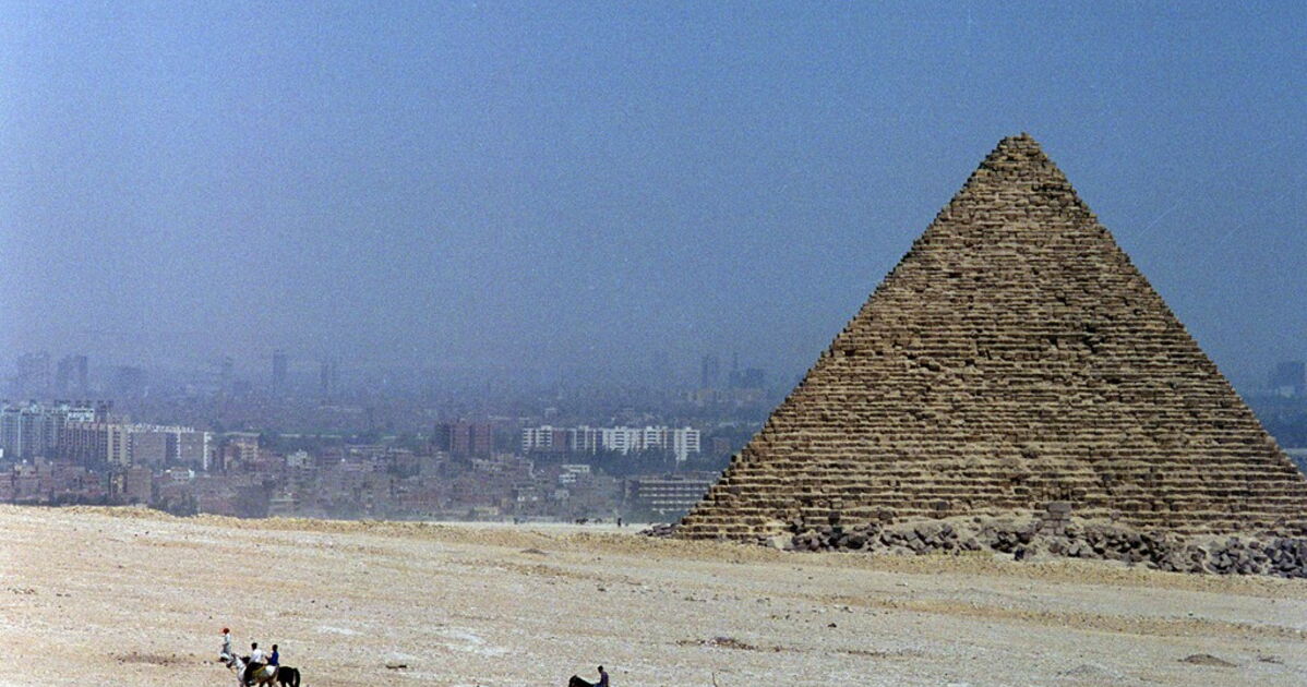 Gizeh Pyramide de Mykérinos, La forme des pyramid1 - Geo.fr