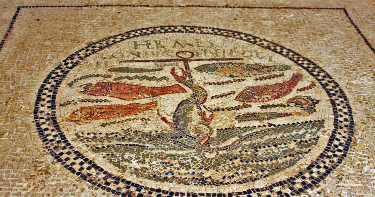 0016 - MOSAÏQUES, On y voit une ancre et des pois1 - Geo.fr