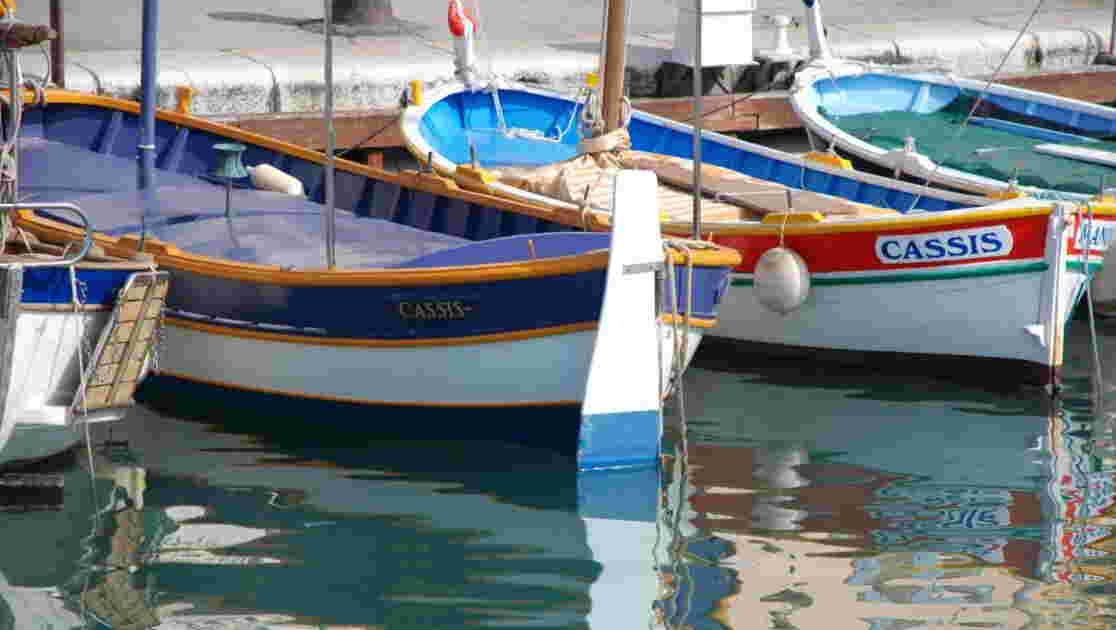 Barque pour la pêche côtière, - Geo.fr