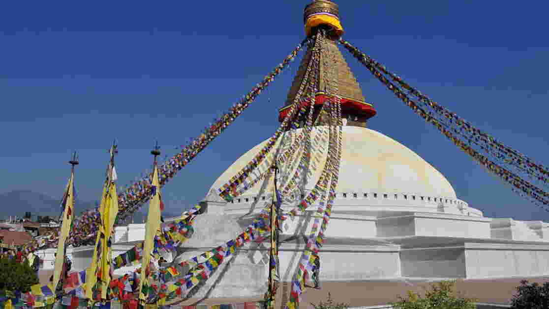 Népal Le Stupa de Bodnath les yeux de Bouddha 4, Bodnath... - Geo.fr