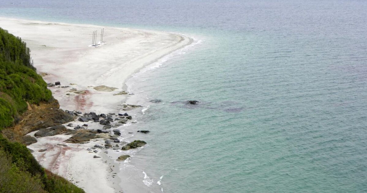 Les grands sables Groix_Mai_10_182.jpg, La plage1 - Geo.fr