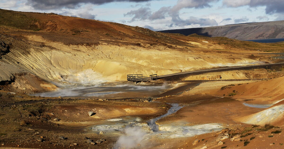 Solfatar (sources chaudes), ... - Geo.fr