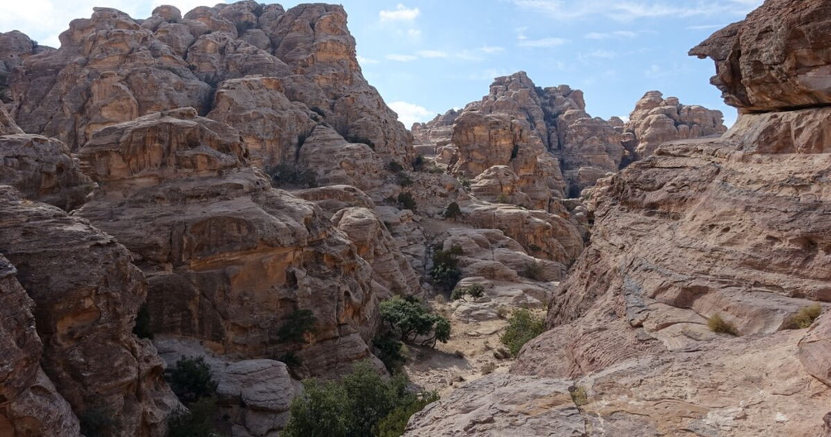 Jordanie Petite Pétra en haut du Siq 1, Le Siq Al Barid... - Geo.fr