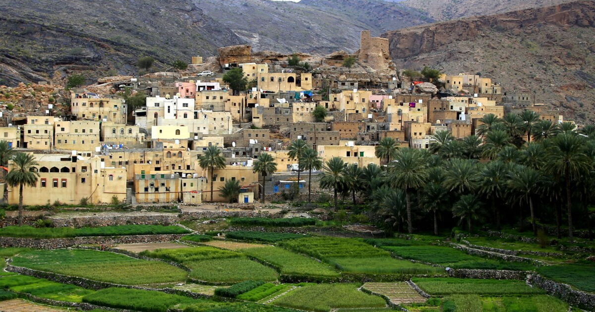 BALAD SAYT, un si joli village, blotti dans une v1 - Geo.fr