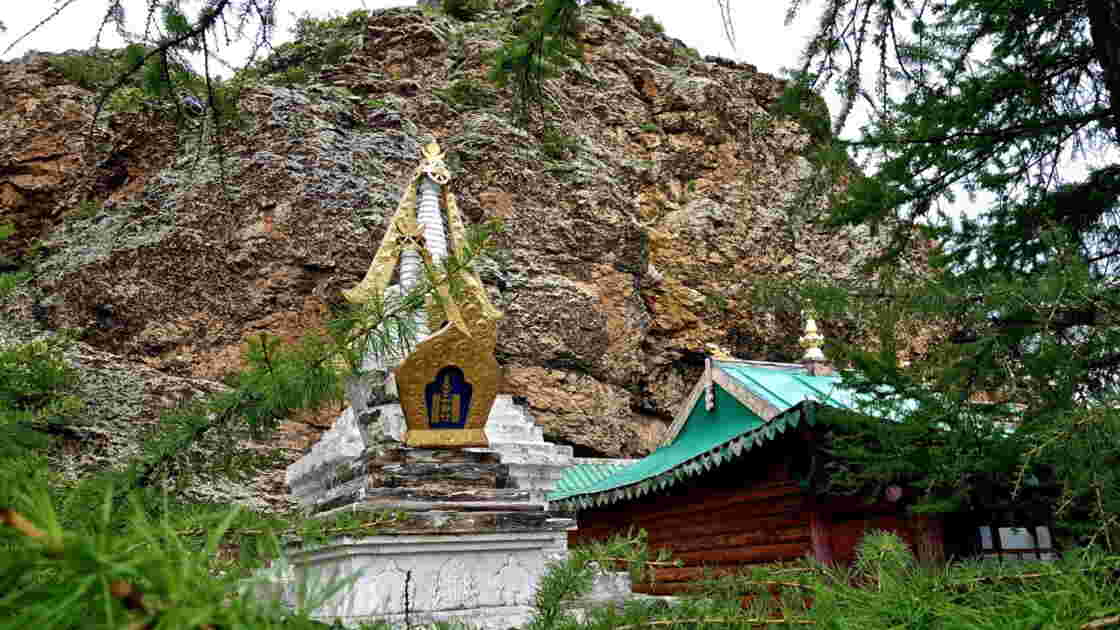 Monastère de Tovkhon, Le monastère de Tövkhön se situe... - Geo.fr