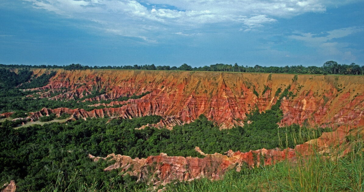 Congo 70 Gorges de Diosso 6, Loango, située à 30 km... - Geo.fr