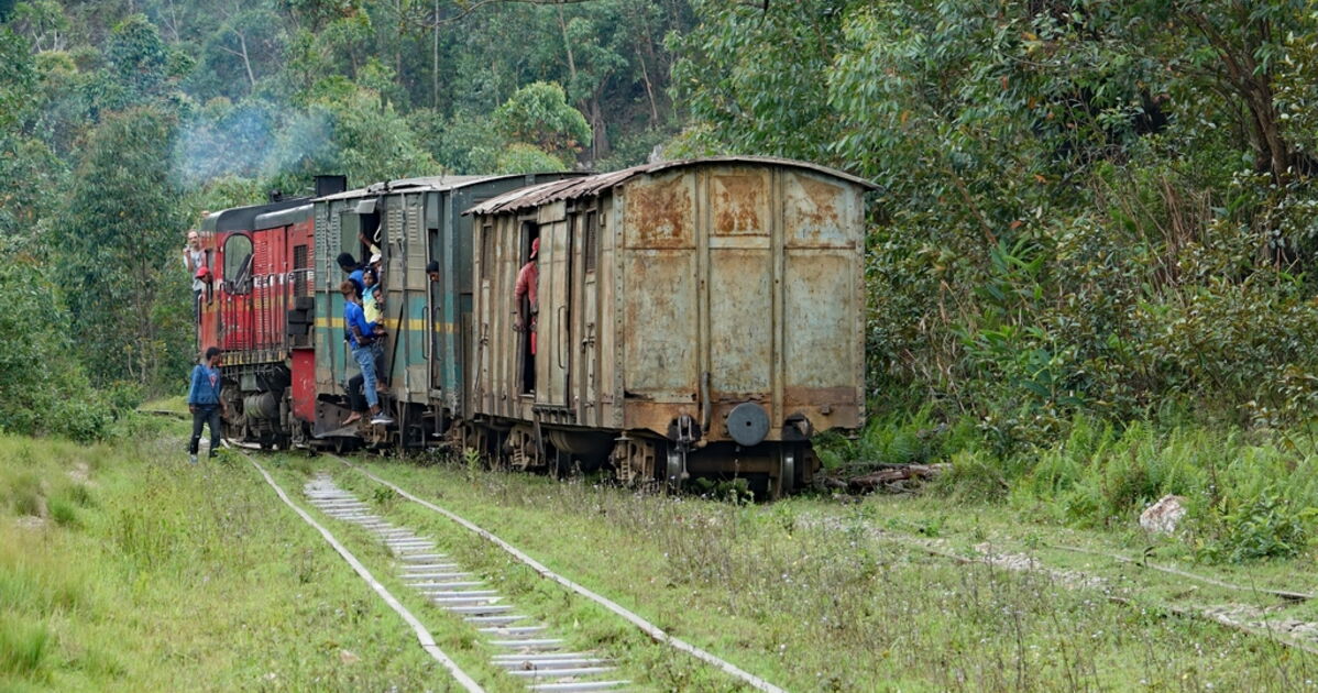 Madagascar Train FCE PK 38 Ranomena Manoeuvre 3, Construite... - Geo.fr