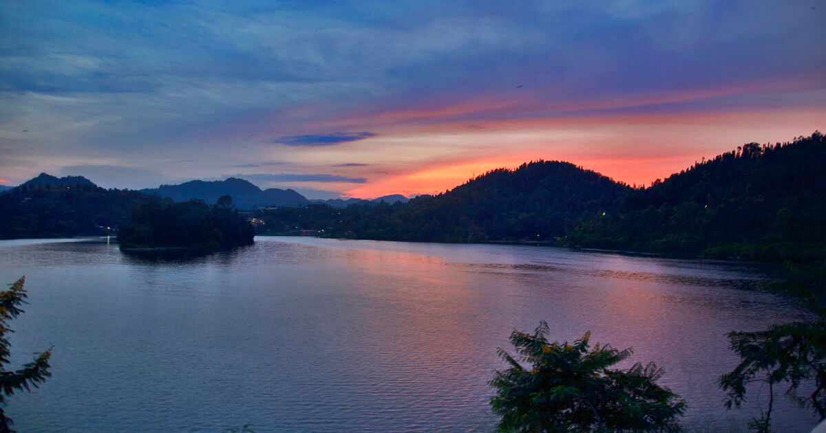 Lac Kivu (Rwanda), coucher de soleil sur le lac K1 - Geo.fr