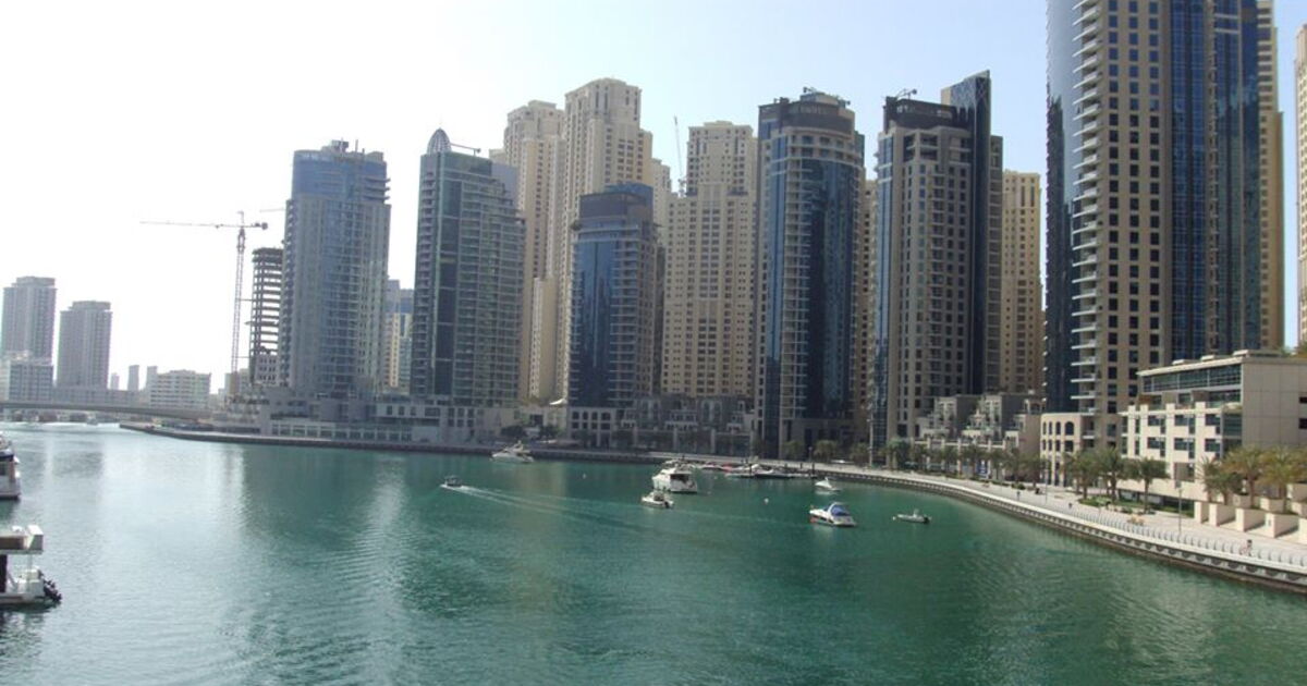 DUBAI, Plage et gratte-ciels de Dubaï - Geo.fr