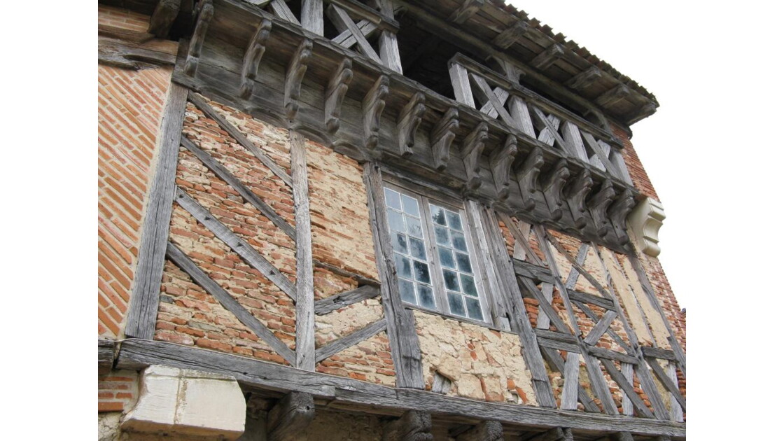 colombage et briques entrecroisées, - Geo.fr