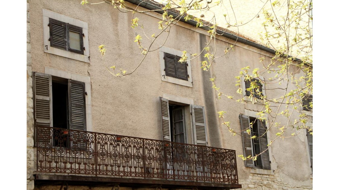 "Balcon en fer forgé ...", - Geo.fr