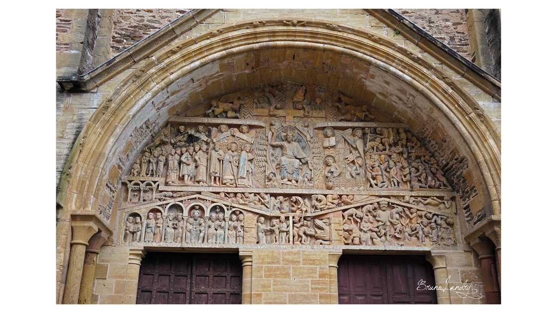 Tympan, Tympan du jugement dernier. D'une longueur... - Geo.fr