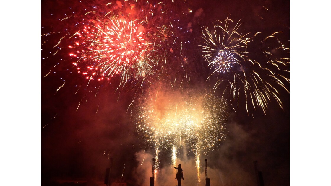 Le Roi Soleil brille de mille feux !, Feux traditionnels... - Geo.fr