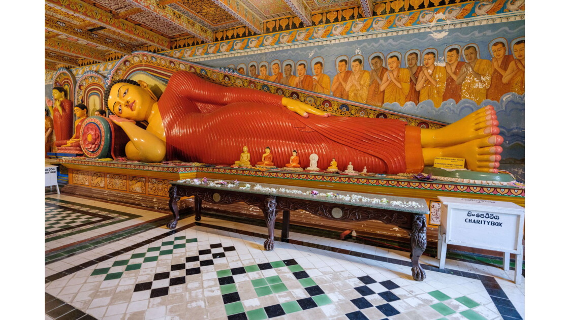 Le Temple d'Isurumuniya, L’Isurumuniya est un temple... - Geo.fr