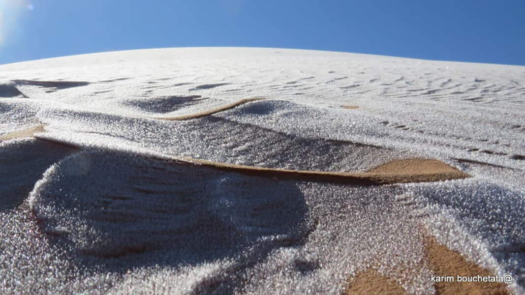 Algérie : des splendides photos de neige dans le désert du Sahara - GEO
