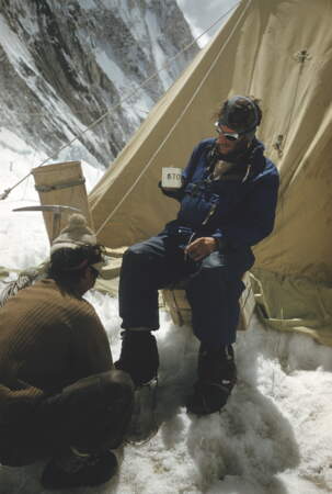 En images, la première ascension au sommet de l'Everest - GEO
